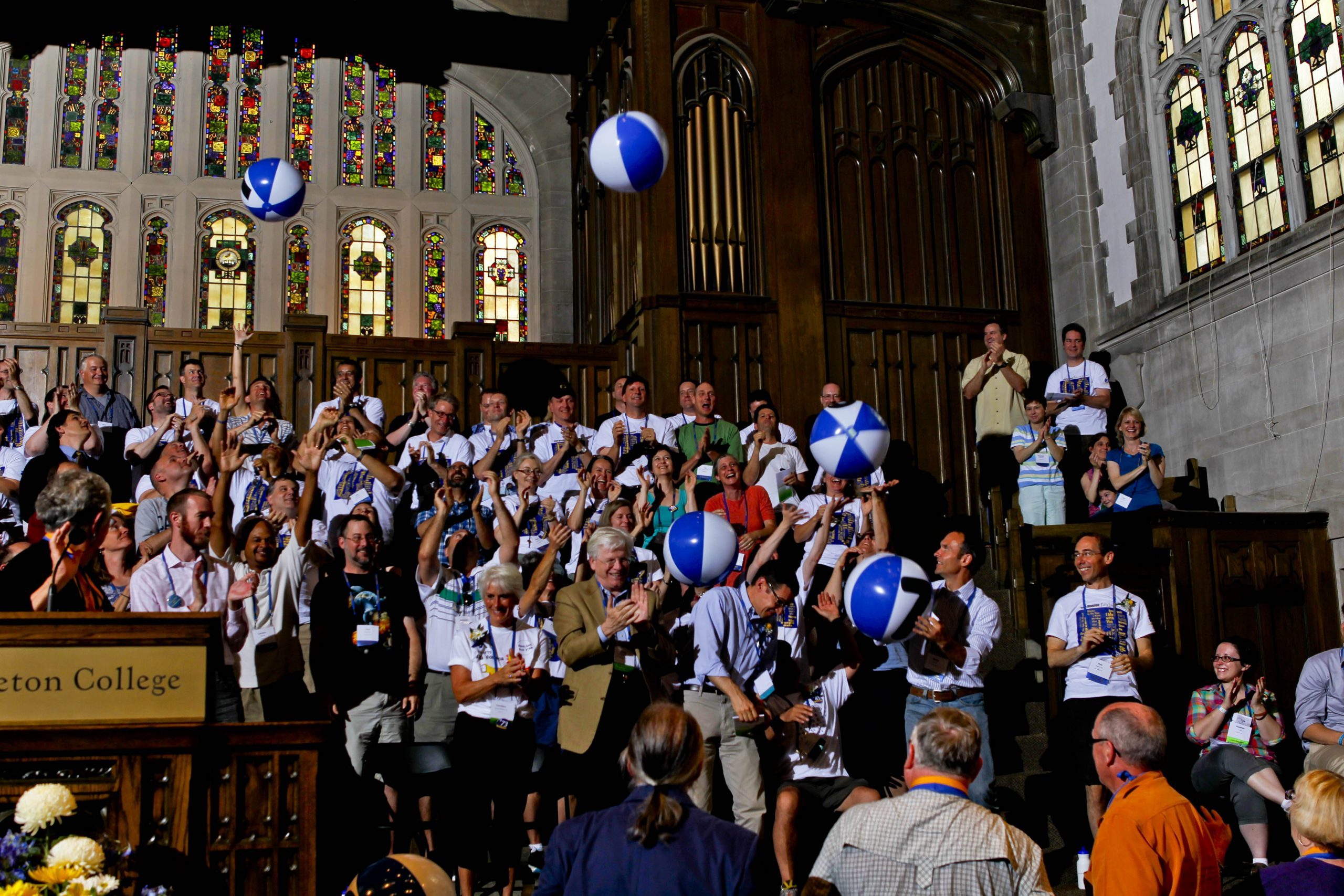 Zoom Backgrounds – Reunion 20+21 – Carleton College