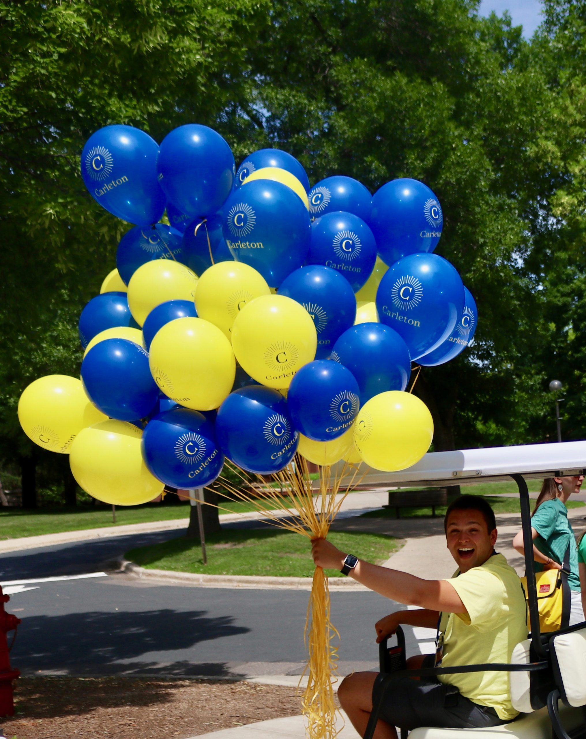 Zoom Backgrounds – Reunion 20+21 – Carleton College